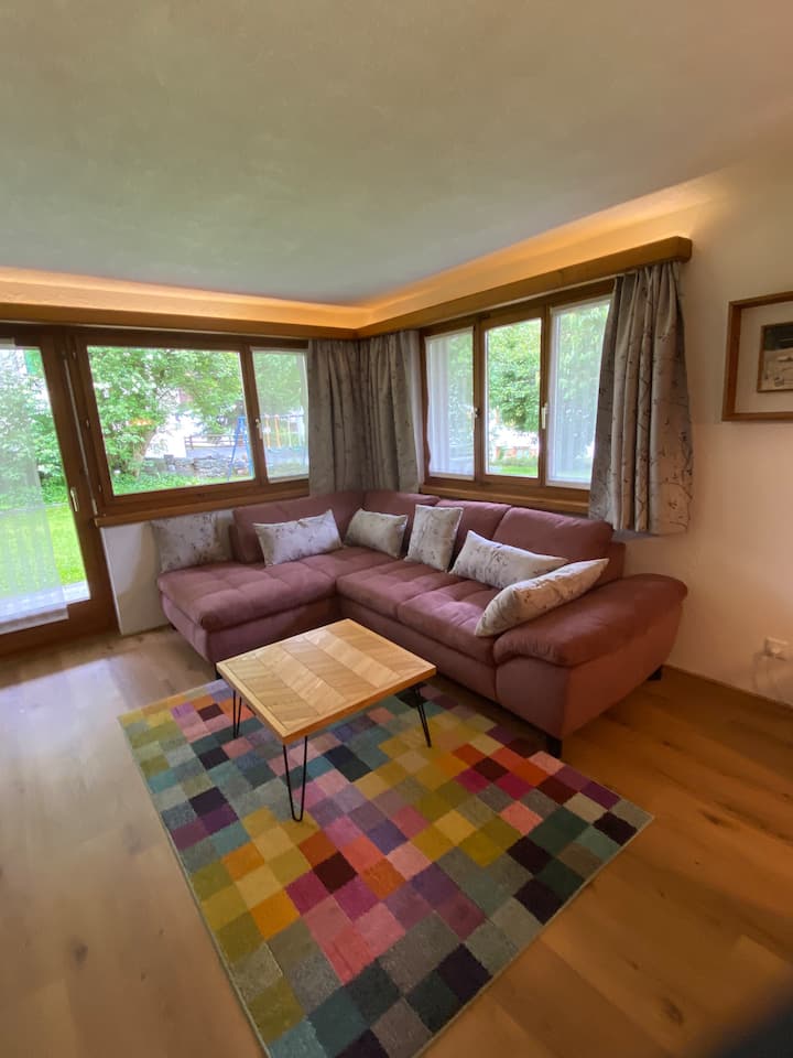 Gemütliches Appartement, Gehdistanz Skigebiet - Klosters-Serneus