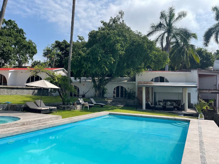 Casa Frente Lago En Tequesquitengo Alberca Privada - Tequesquitengo