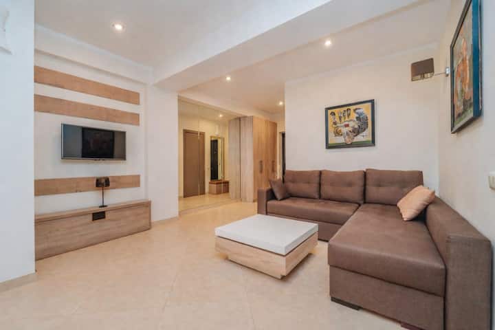 Panoramic Light & Inner Quiet | Peaceful Retreat - Chișinău