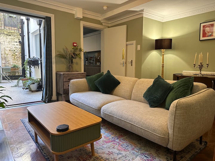 Cozy Flat Near Beach & Town With Private Patio - Brighton