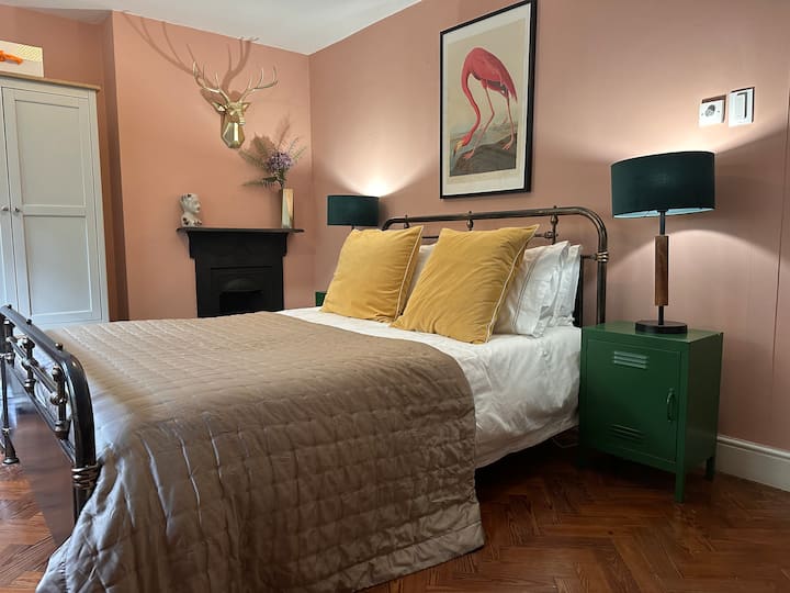 Cozy Flat Near Beach & Town With Private Patio - Brighton