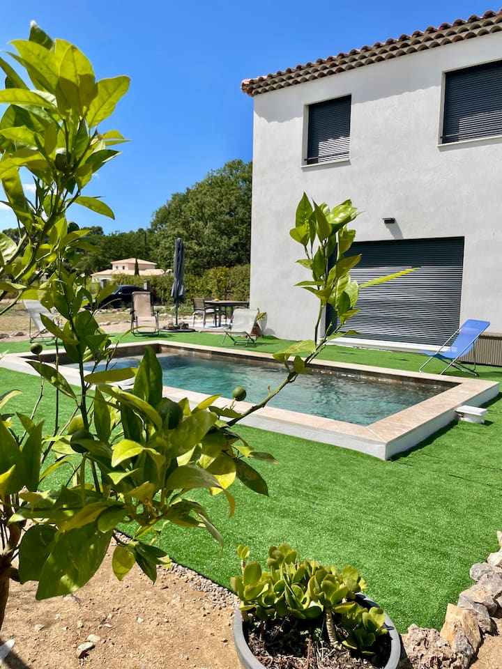 Lorgues : Maison 3 Ch, Piscine Privée, Clim, Fibre - Villecroze