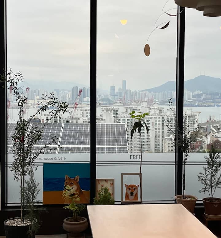 1f 숙소+2f 라운지
(소모임 휴식공간)
영도부산항Ocean View Free House - Busan