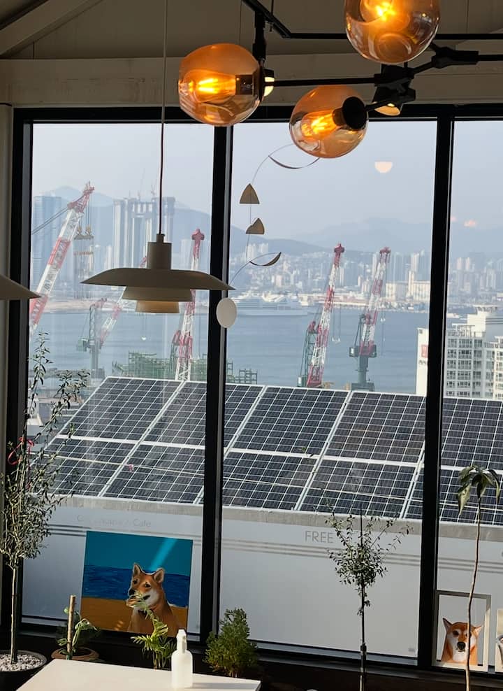 Free House
1f 숙소 전용공간
2f 라운지
부산항Ocean View - Busan