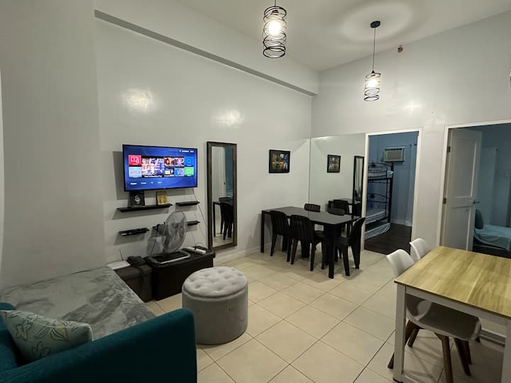 Resort Condo - Flair Penthouse - Pasig