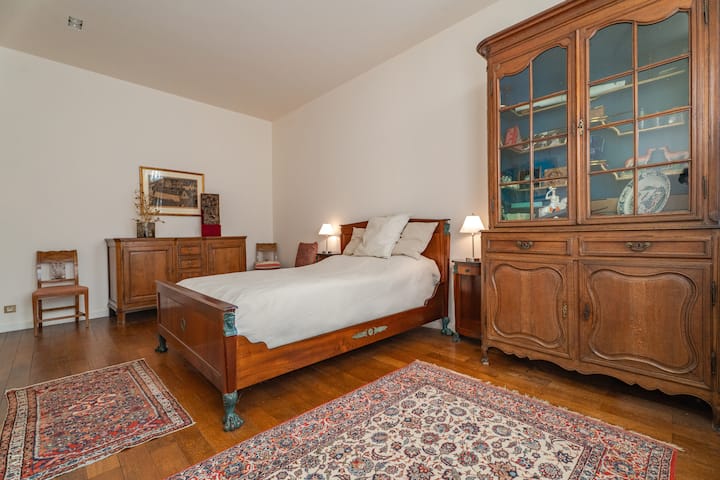 Suite Of Puebla - Bruges