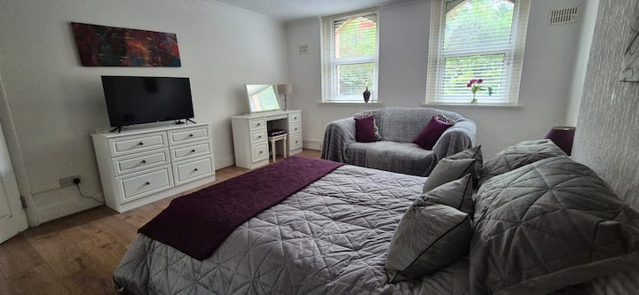 Entire Garden Flat With King Size Bed. - ドーバー