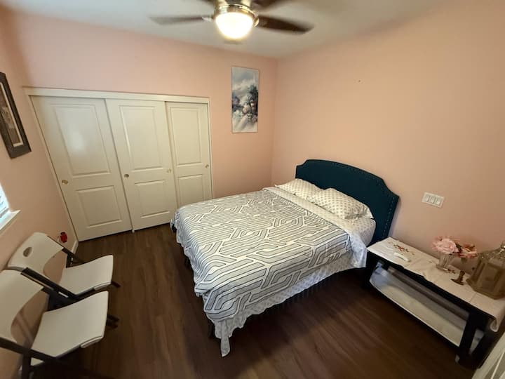 Perfect Room For A Stay In Temecula's Wine Country - Temecula, CA