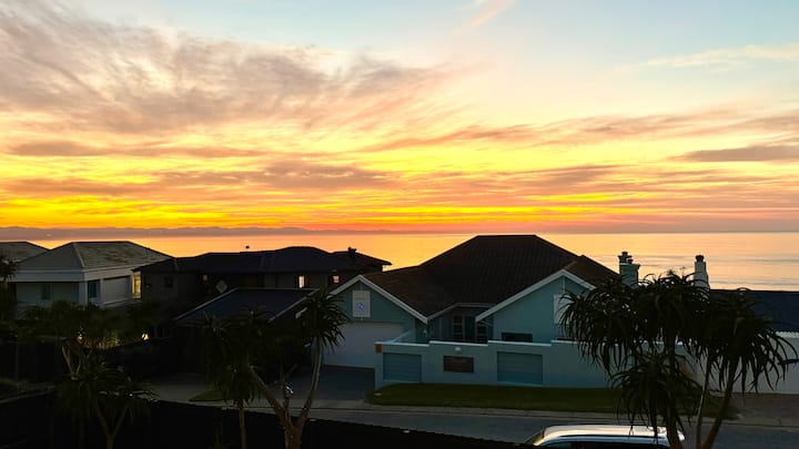 Comfortable & Relaxing Family-friendly Beach House - Jeffreys Bay