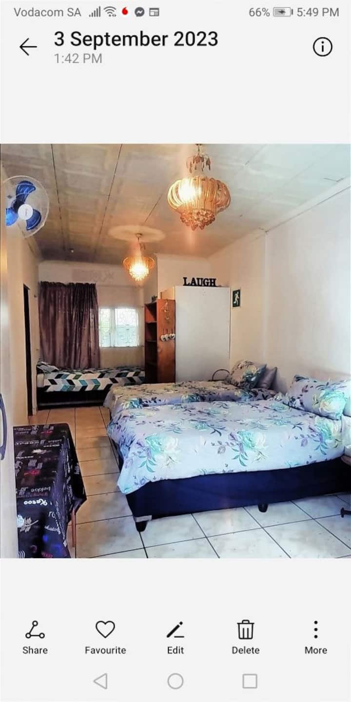 Amazing Grace Guesthouse - Scottburgh