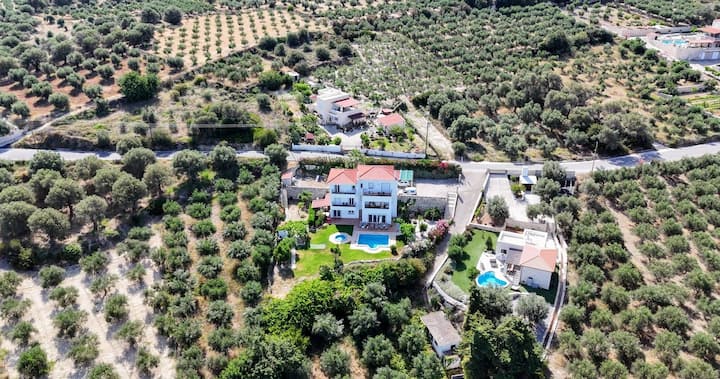 Familiengeführte Apartments Mit Pool - G - Crete