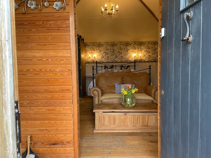 The Cabin At Liddington With Hot Tub - Swindon