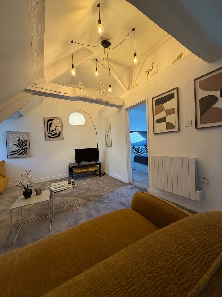 Duplex Atypique ★★★ - Centre Historique - 208 - Bayeux