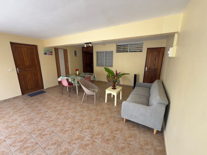 Appartement Ixora, Petit-canal. - Guadeloupe