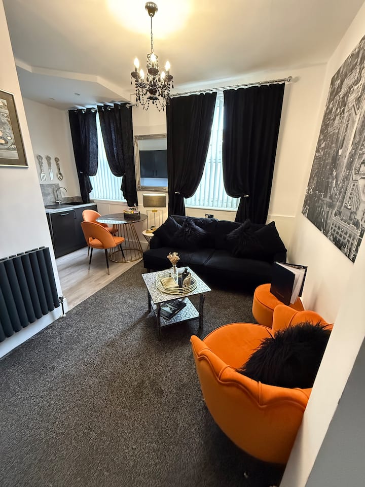 No. 15 Boutique Suites, The Snug Whitley Bay