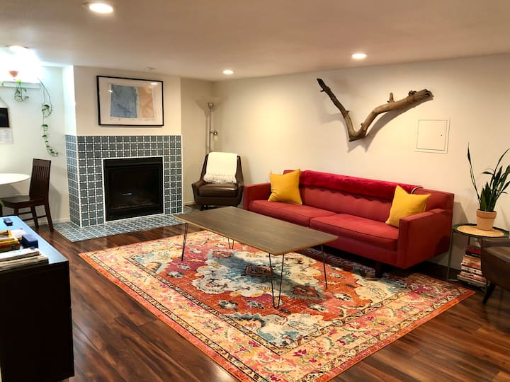 Cozy Kenton Apartment With Fireplace - Portland, OR