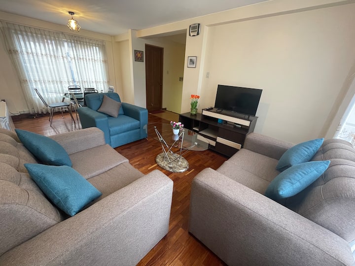 Cozy Warm 3br Duplex Blocks Away From White Telefe - La Paz