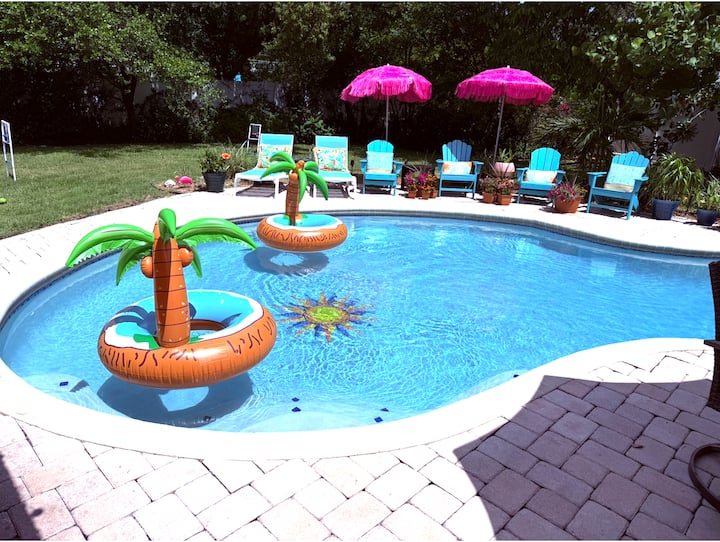 Hot Tub! 2bdrm 2bath & Pool By Cw Beach! - Clearwater, FL
