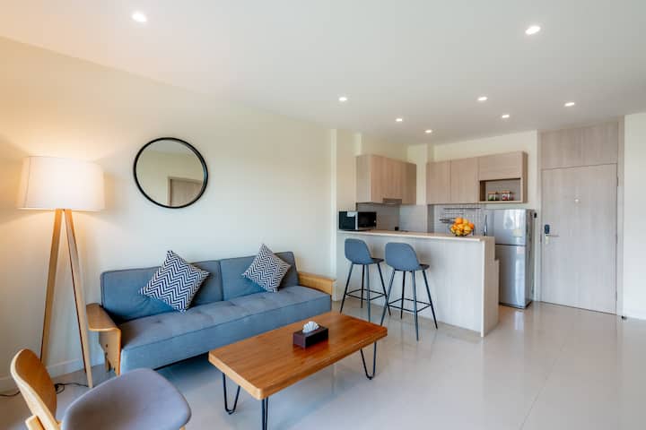 Relaxing 1 Bedroom Apartment In Prime Location - Rayong