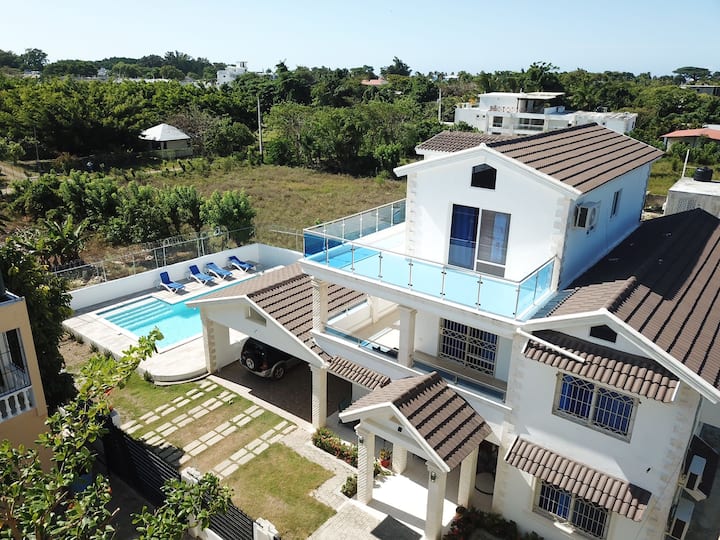 Villa Moderne, Piscine Privée, Près D'une Plage - Sosúa