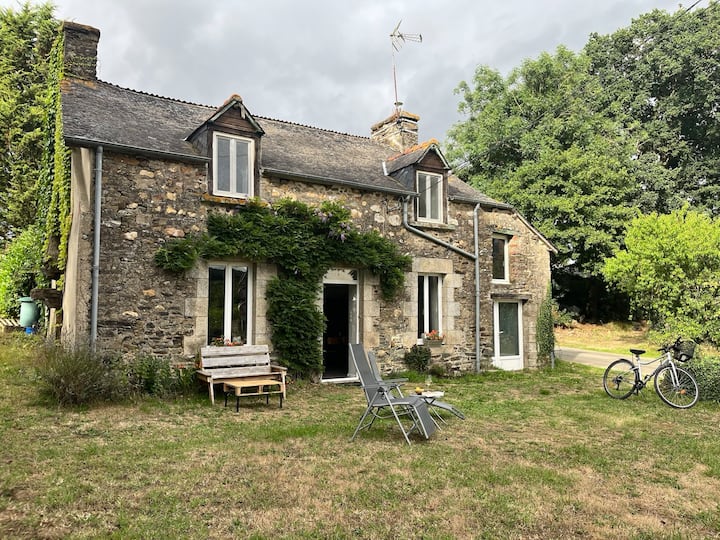 Rohan,  à Proximité Directe Du Canal Nantes Brest - Rohan