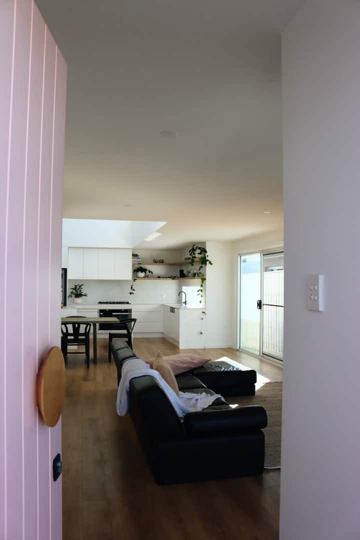Seaside Villa - Lake Cathie