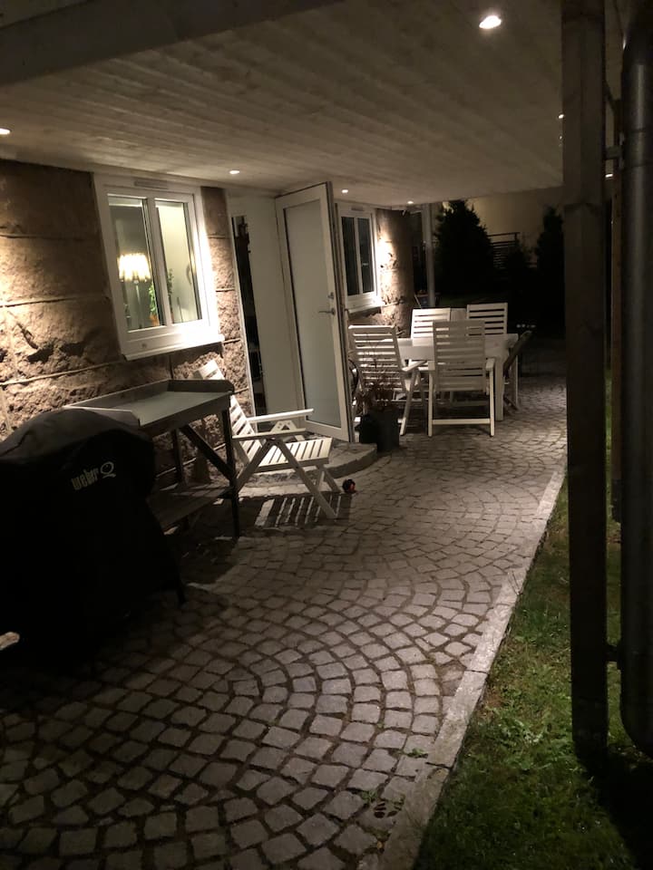 Underbar Lgh Med Havsutsikt I Centrala Kungshamn - Kungshamn