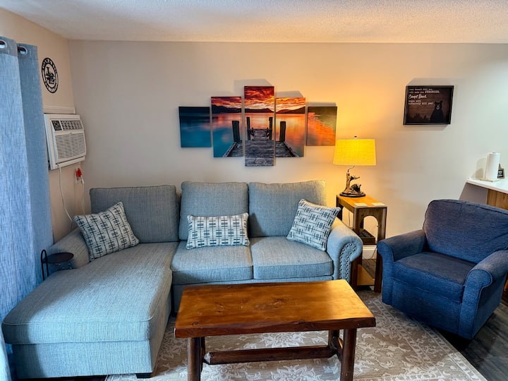 Live Your Best Lake Winni Life! Cozy Condo Fun! - Laconia, NH