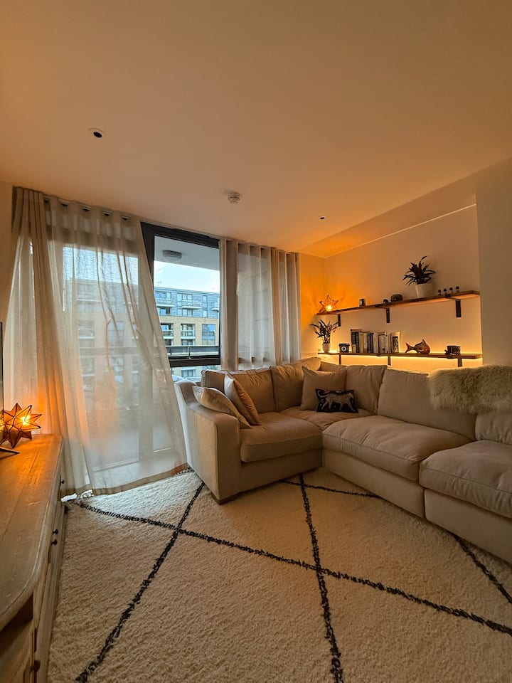 Canal Walks & Angel Living - Bloomsbury