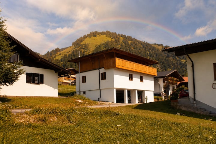 Your Golden September Escape  Tannheim Valley - Reutte