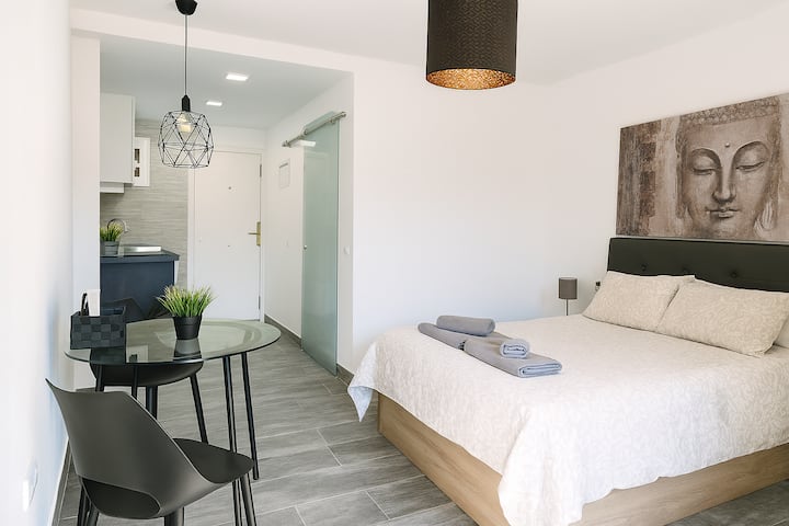 Modern Studio With Terrace An Benalmadena - Benalmádena