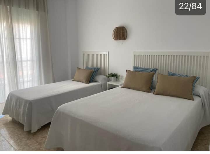 Hostal Andalucia Double Room Three Beds - Nerja