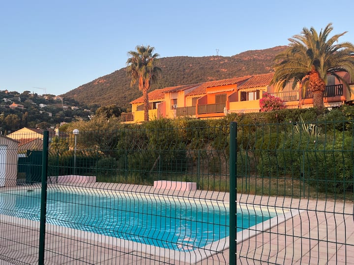 Cavalaire Sur Mer, 2 Pièces, Terrasse, Piscine - Cavalaire-sur-Mer