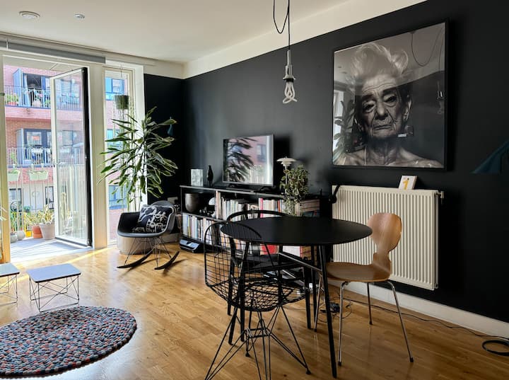 Between Nature And The Buzz Of City Centre - Chingford