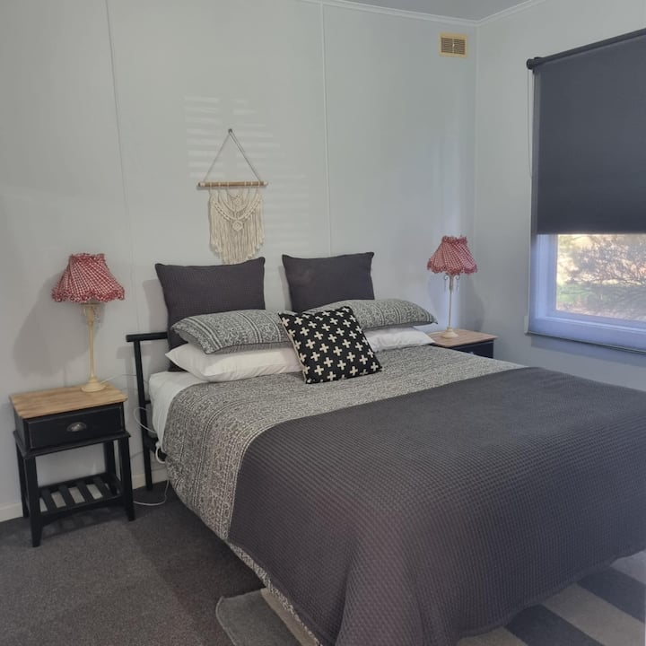 1 Bedroom Cottage - Omeo