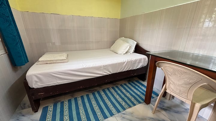Independent Room Amidst Greenery In Sholinganallur - Chennai