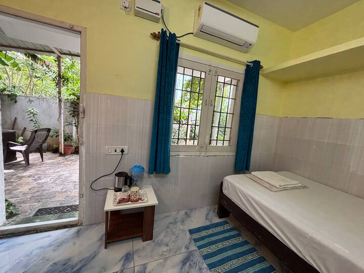 Independent Room Amidst Greenery In Sholinganallur - Chennai