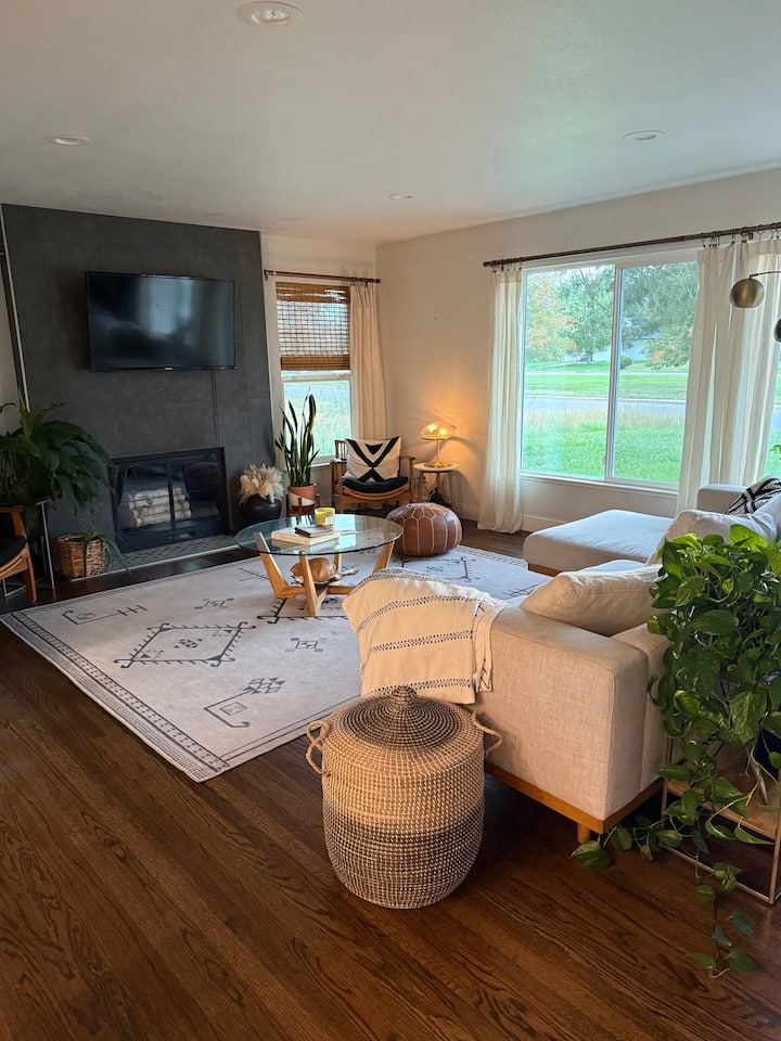 Palatial Ranch In Historic Park Hill - Denver, CO