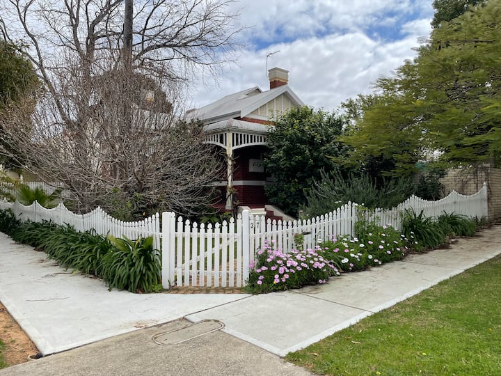 Perth Vacation Rentals & Homes - Western Australia, Australia | Airbnb