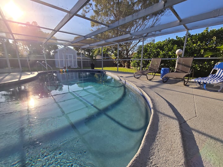 3 Miles From Beach/5br-2ba Pool- Big Family. - Lake Worth, FL