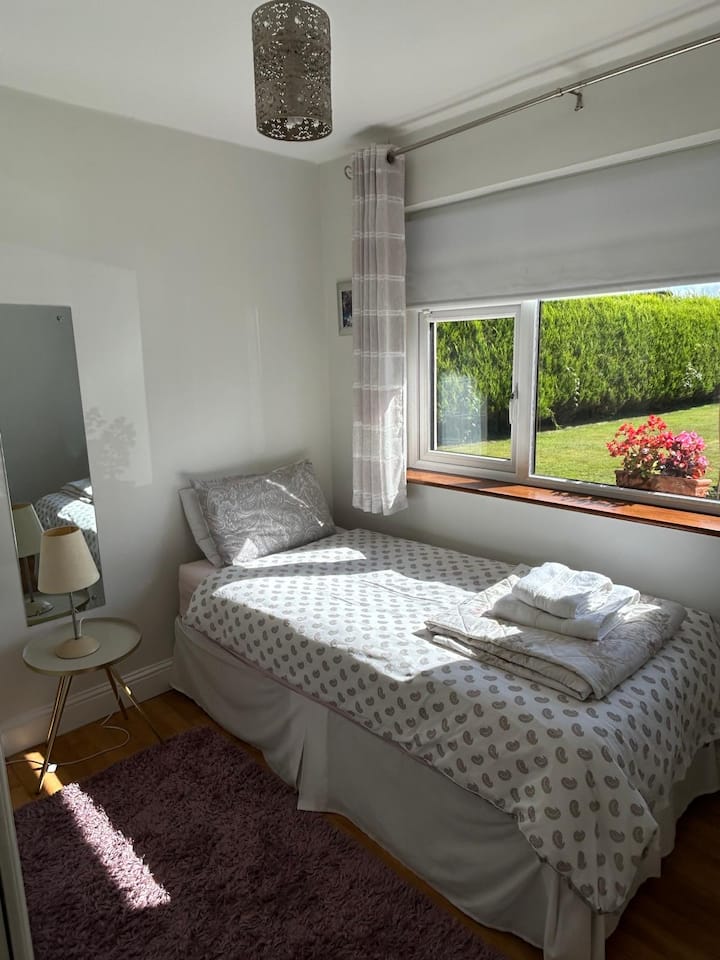 Cork City: Lovely Single Room With Breakfast! - Cork, Ireland
