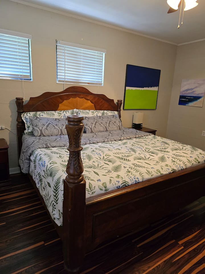 Awesome Home In The Excellent Location - Tallahassee, FL