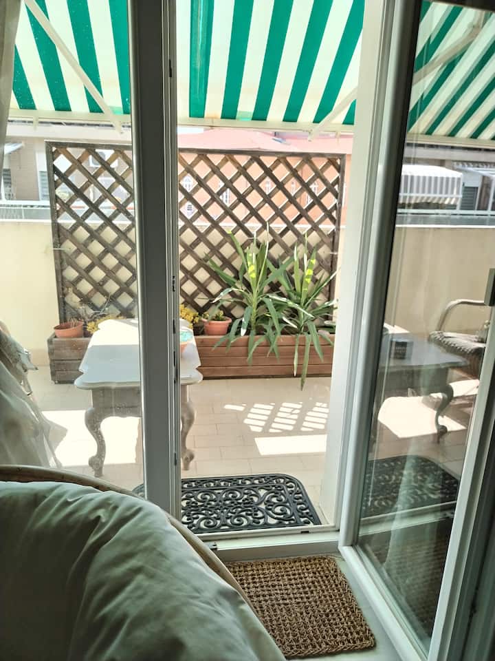 Comfort Zone For 12 People With Terrace - Livorno