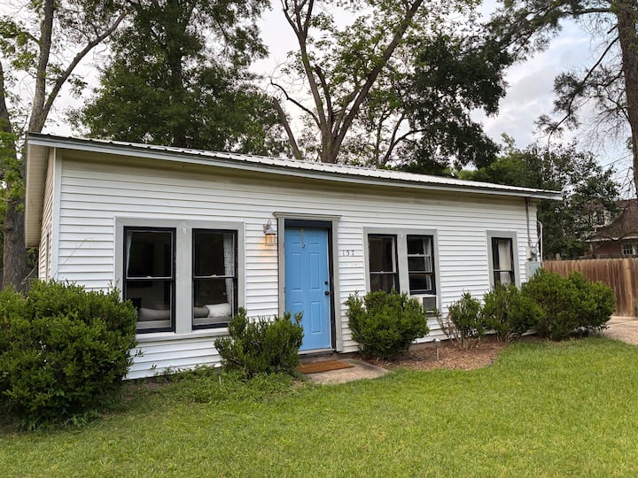 The Jasper Cottage: Family-friendly & Boat Parking - Jasper, TX