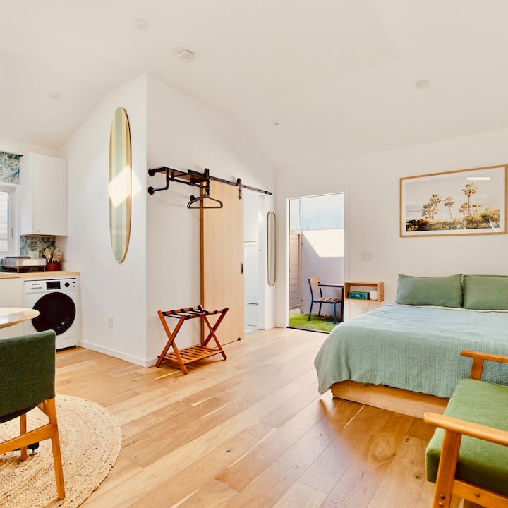 Stylish Hideaway• New, Central, Safe, W/d & Bikes - Culver City