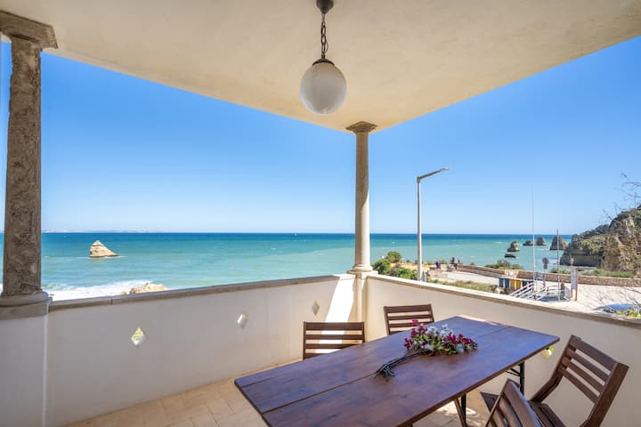 Quirky Seaview Veranda Beach Apartment - Lagos, Portugal