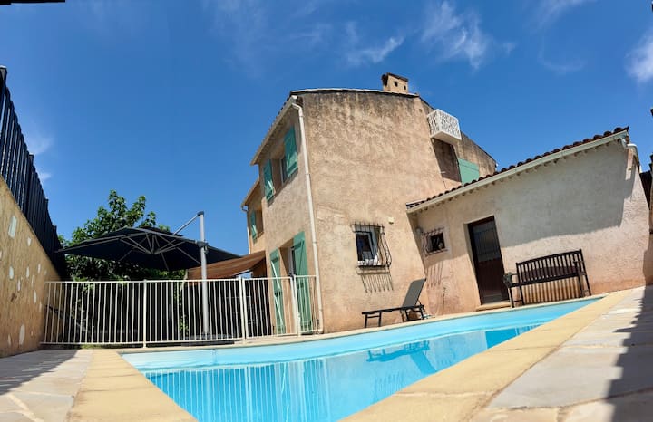 Villa Sur La Cote D’azur Avec Piscine - Antibes