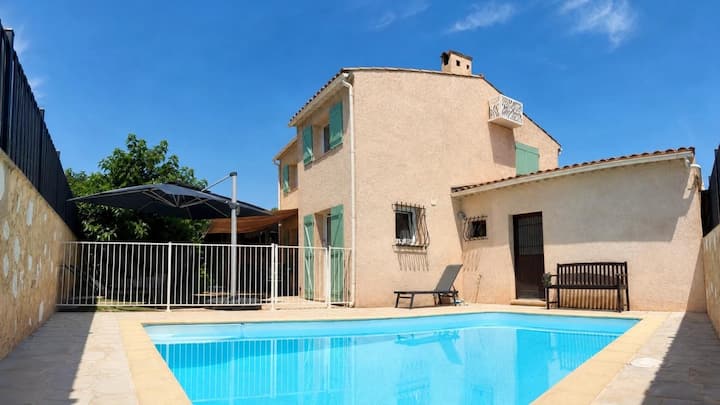 Villa Sur La Cote Dazur Avec Piscine - Cagnes-sur-Mer