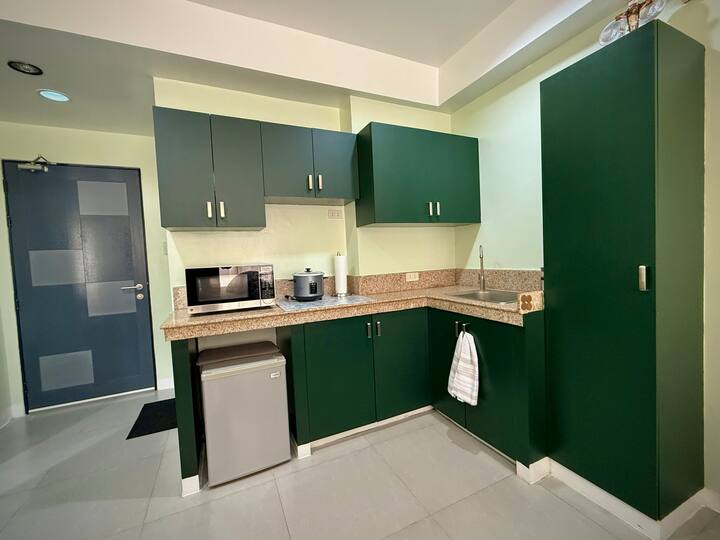 La Chambre No. 1 -Condo Studio
High Speed Internet - Lucena