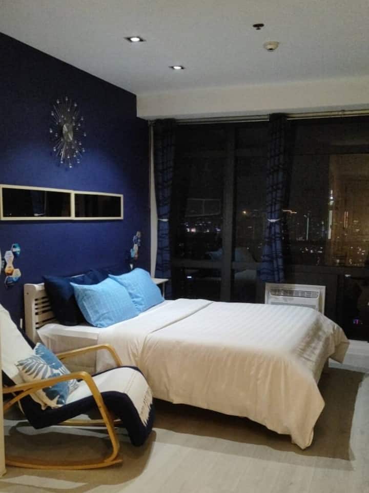 All I Want-relax @ Gramercy Res 56th Flr In Makati - Makati
